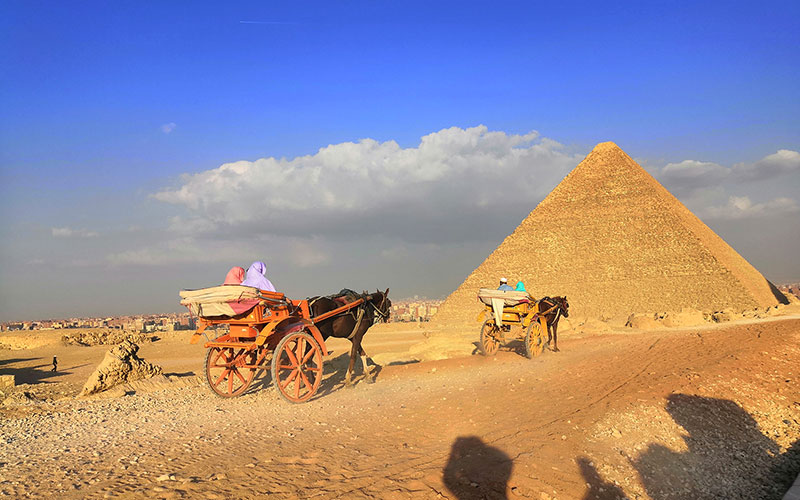 Cairo Photos: Pictures of Giza Pyramids, Street Scenes